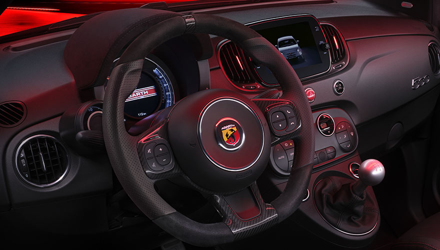 Nieuwe Abarth 695 Competizione - Extreme sportiviteit | Abarth BE